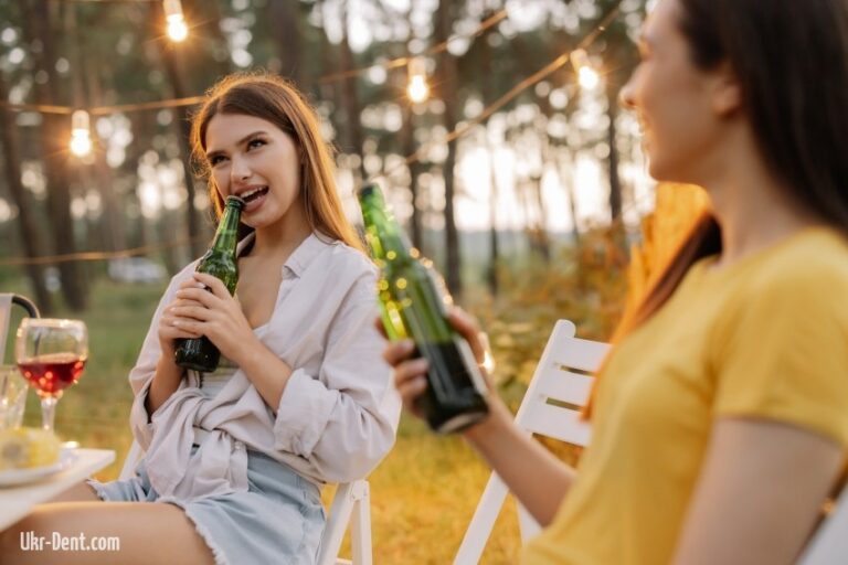 How Alcohol Affects Teeth and Gums – Dental Insights
